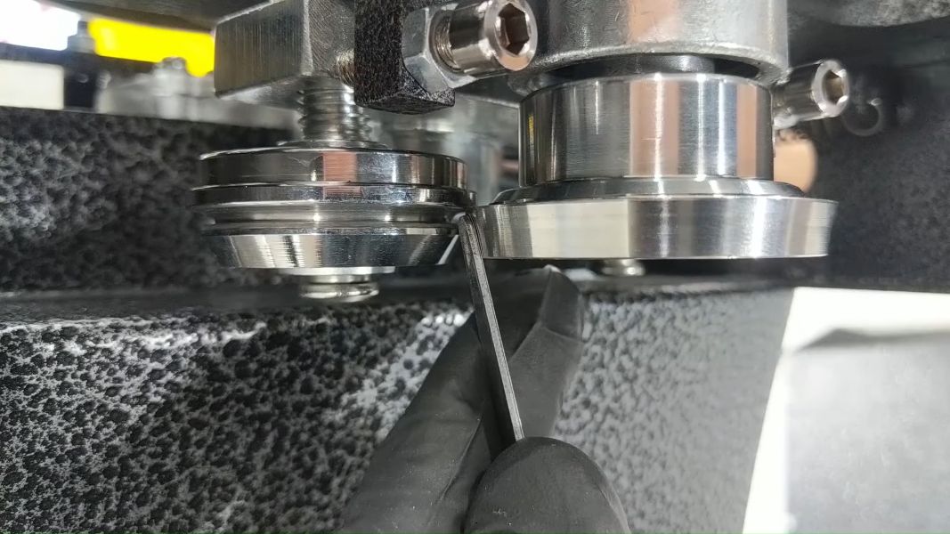 Canning Homebrew (with the Cannular Can Seamer) - Brewing Mischief